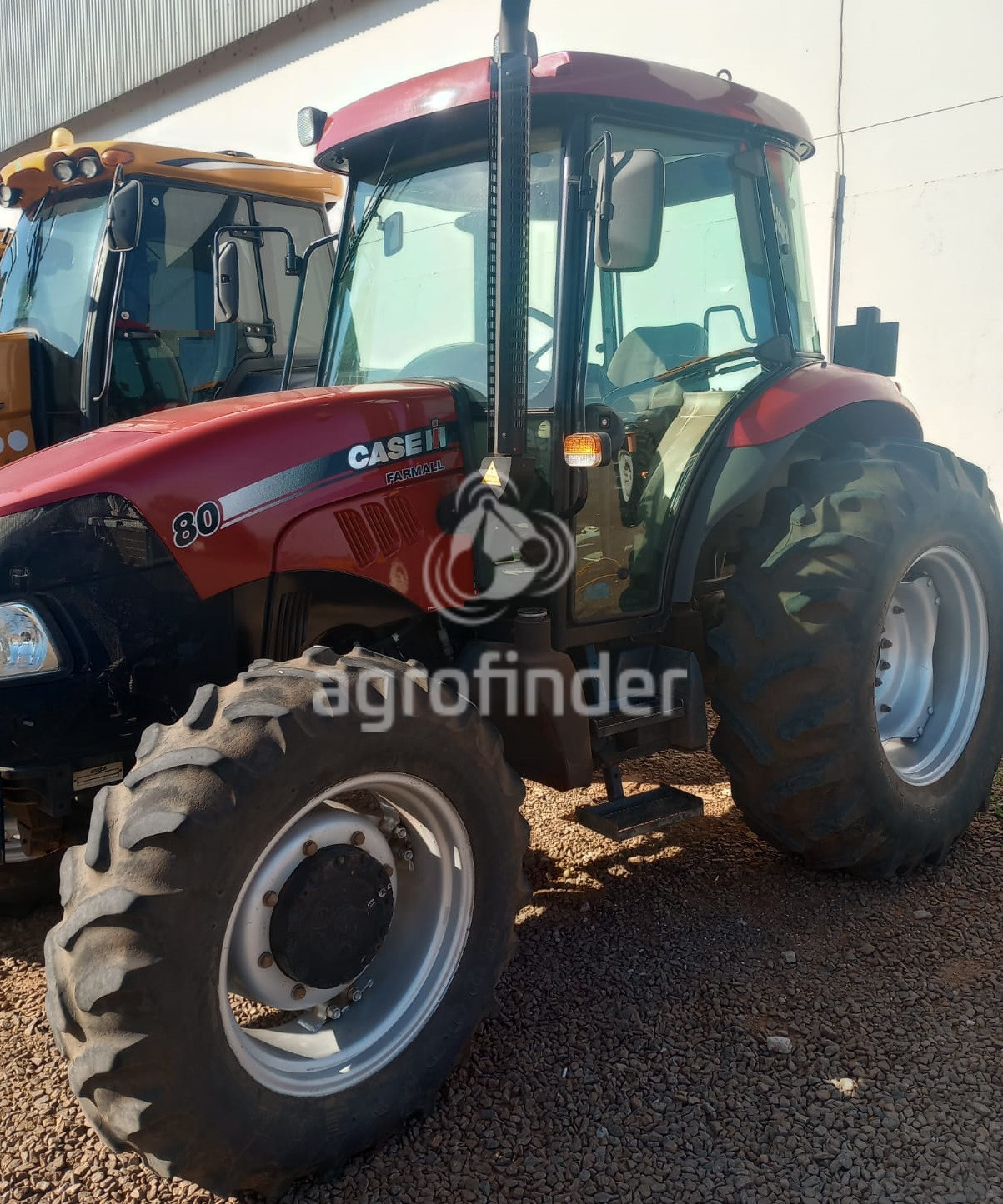 Trator Case Farmall 80 ano 2015 | agrofinder